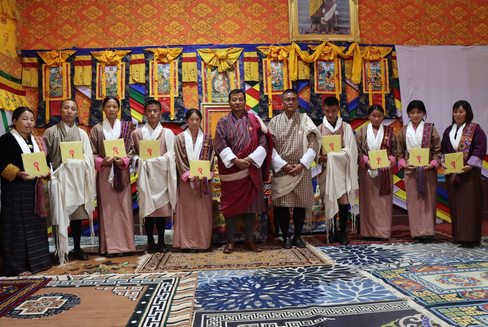 𝐇𝐨𝐧𝐨𝐫𝐢𝐧𝐠 𝐀𝐜𝐚𝐝𝐞𝐦𝐢𝐜 𝐏𝐞𝐚𝐤 𝐏𝐞𝐫𝐟𝐨𝐫𝐦𝐞𝐫𝐬 of Dramedtse HSS, Balam PS & Narang ...